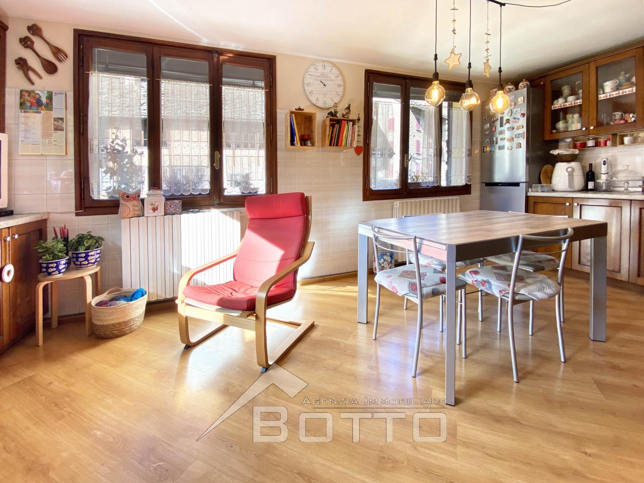 Casa indipendente in vendita a Campertogno