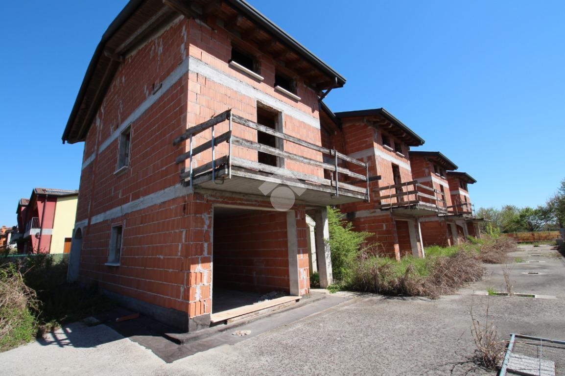 Palazzo in vendita a Bolzano Vicentino