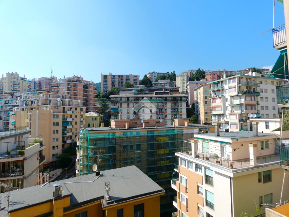 Appartamento in vendita a Genova