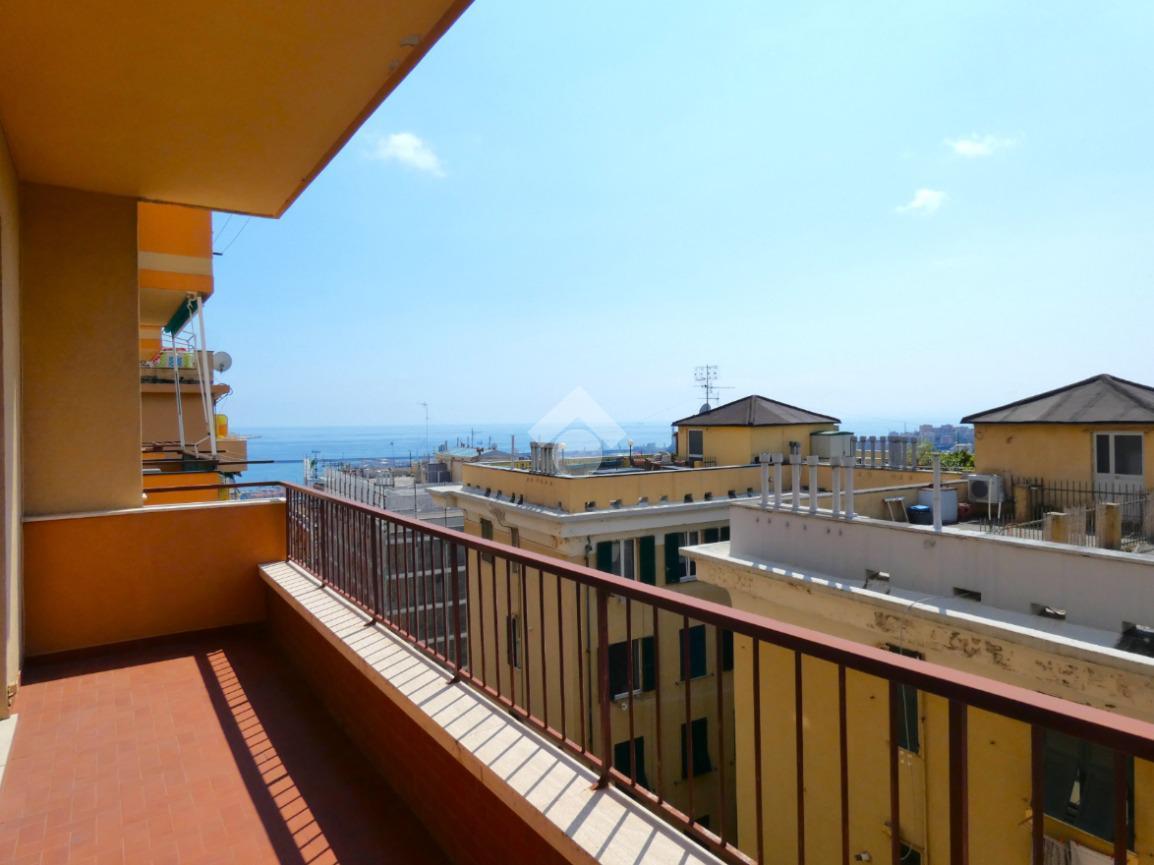 Appartamento in vendita a Genova