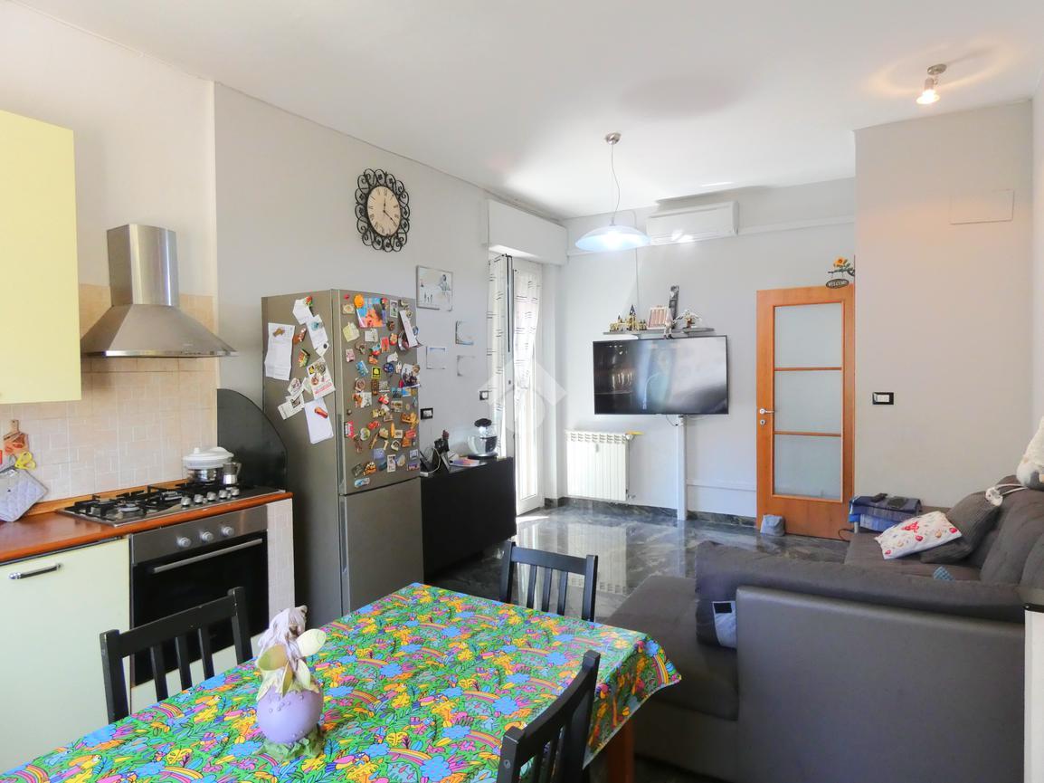 Appartamento in vendita a Genova