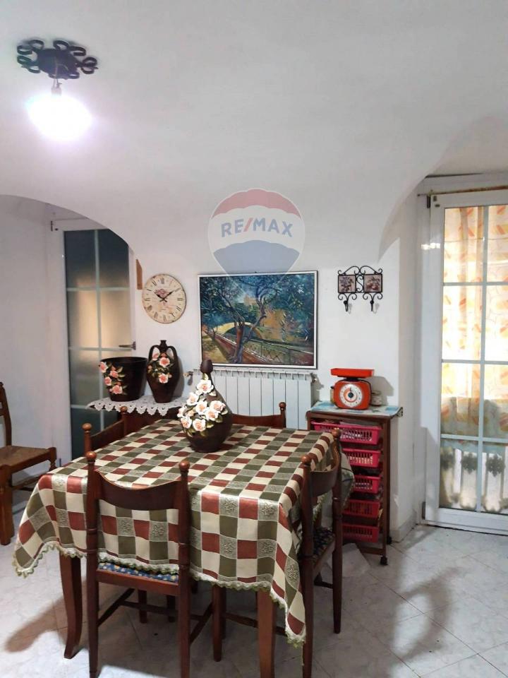 Appartamento in vendita a Isolabona