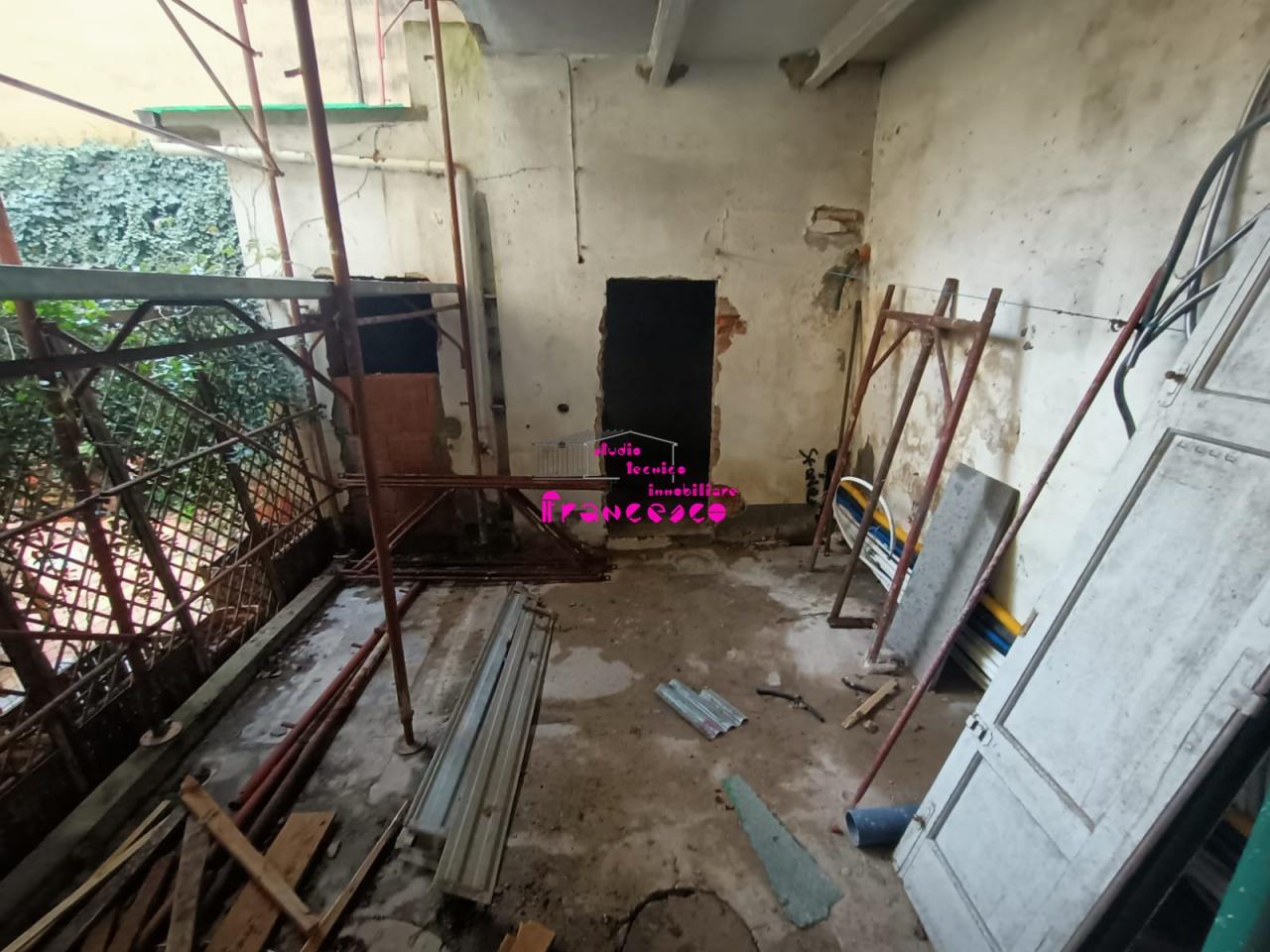 Casa indipendente in vendita a Lastra A Signa