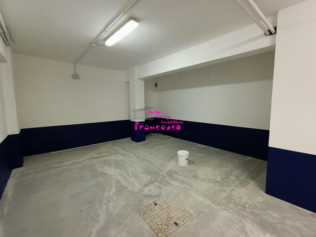 Garage - Autosilos - Parcheggio in vendita a Firenze