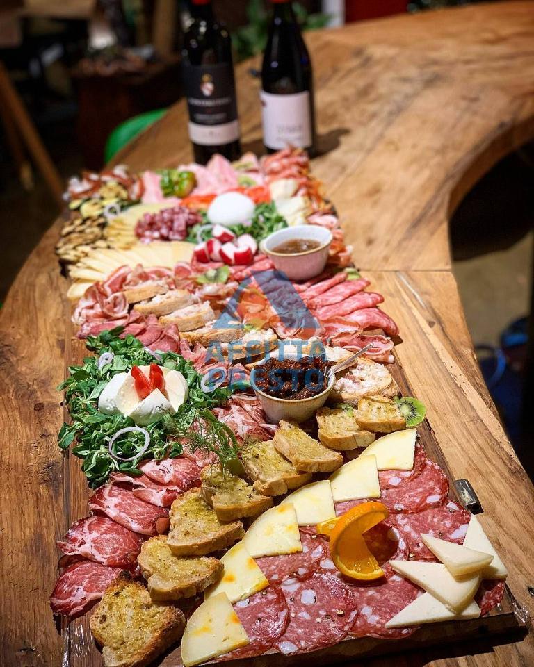 Esercizio commerciale in affitto a Empoli