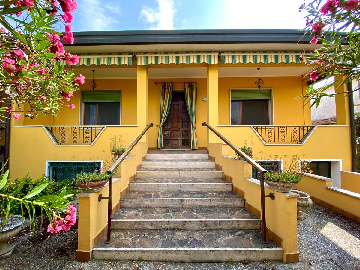 Villa in vendita a Ospedaletto Euganeo