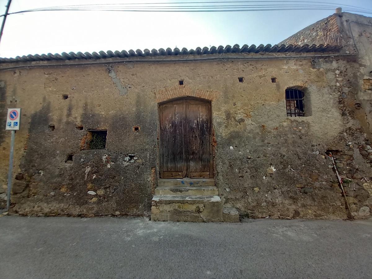 Magazzino in vendita a San Filippo Del Mela