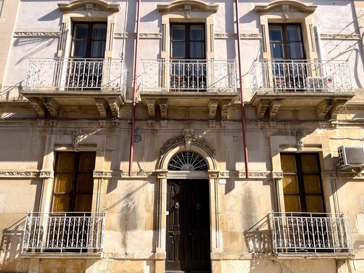 Casa indipendente in vendita a Avola