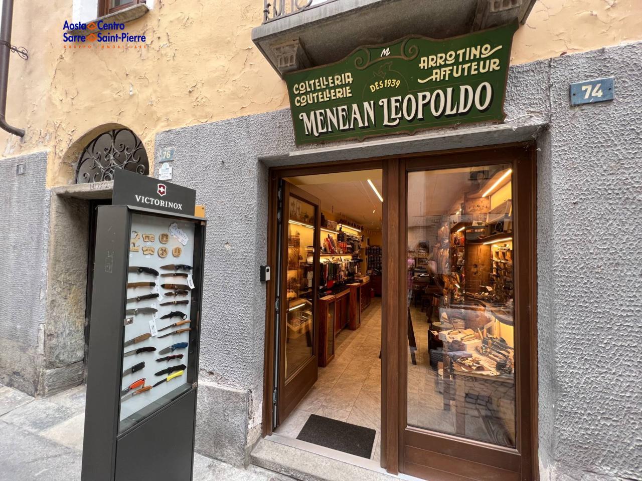 Esercizio commerciale in vendita a Aosta