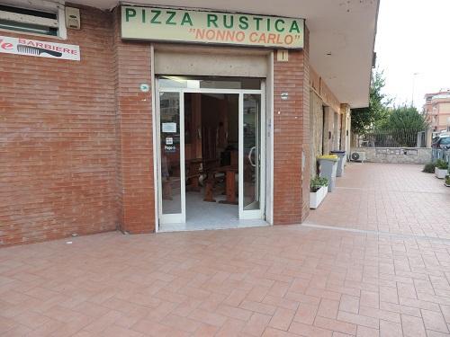 Esercizio commerciale in vendita a Fiumicino