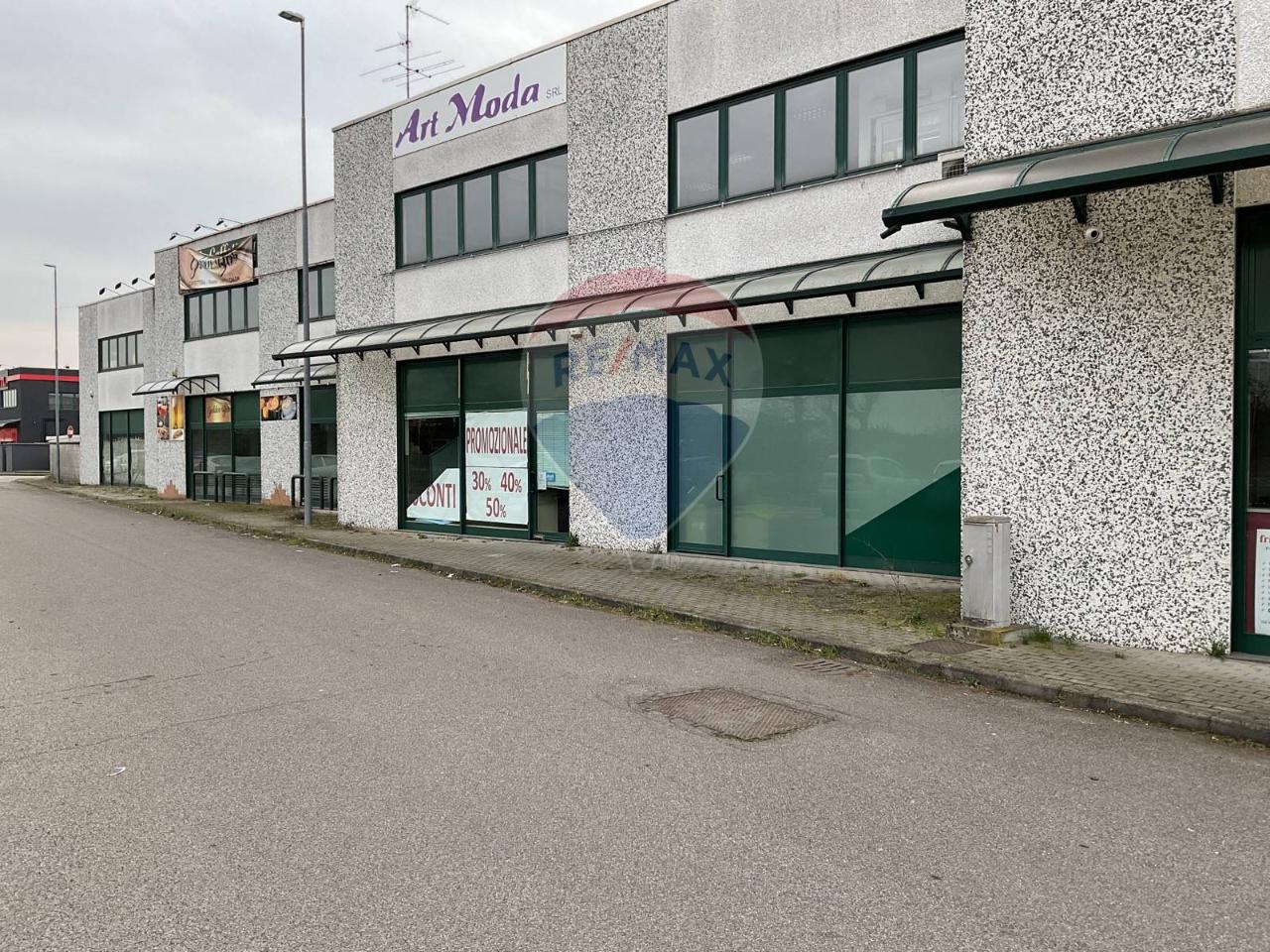 Negozio in vendita a Parabiago