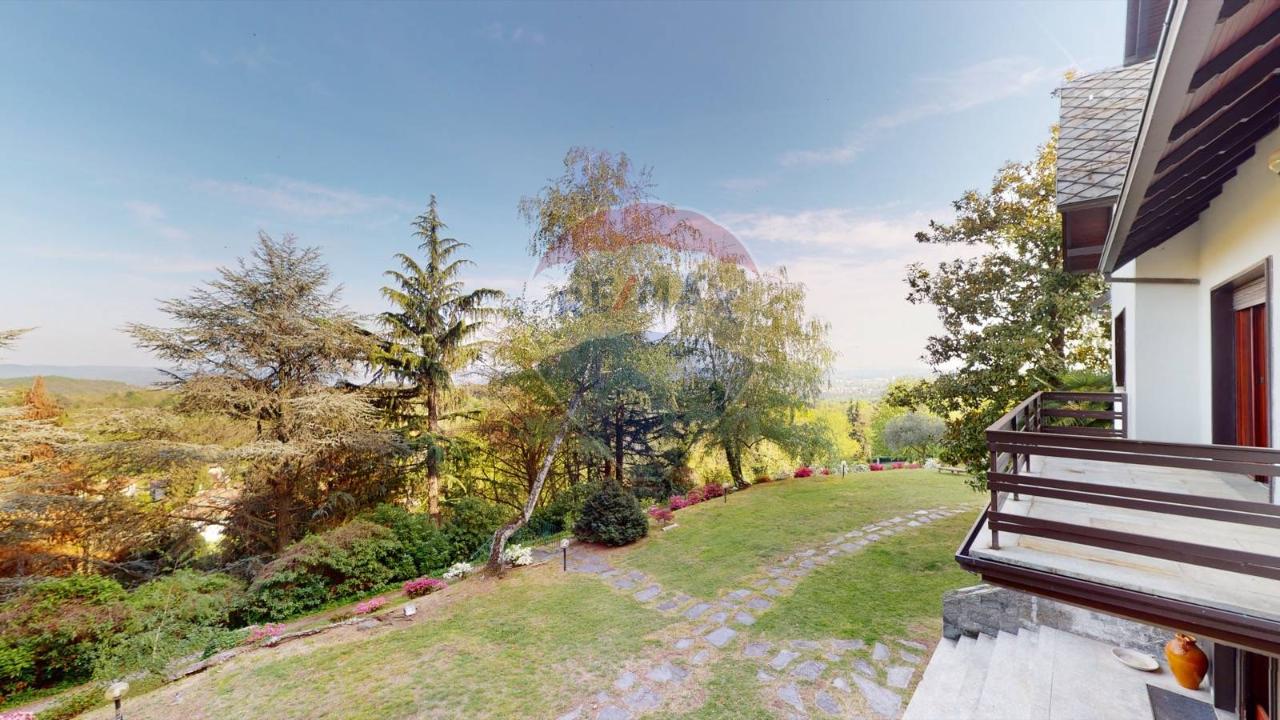 Villa in vendita a Arona
