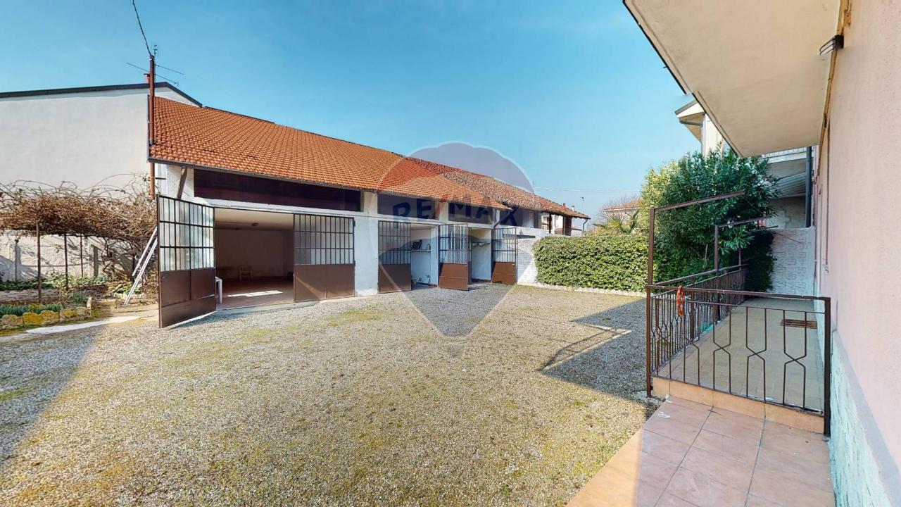 Casa indipendente in vendita a Lainate