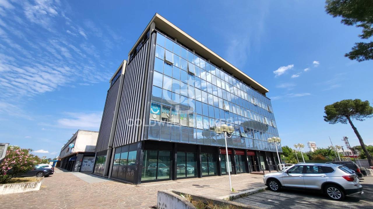 Ufficio in affitto a Pomezia