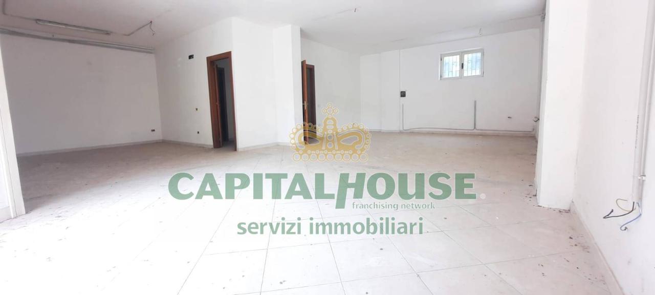 Negozio in vendita a Caserta