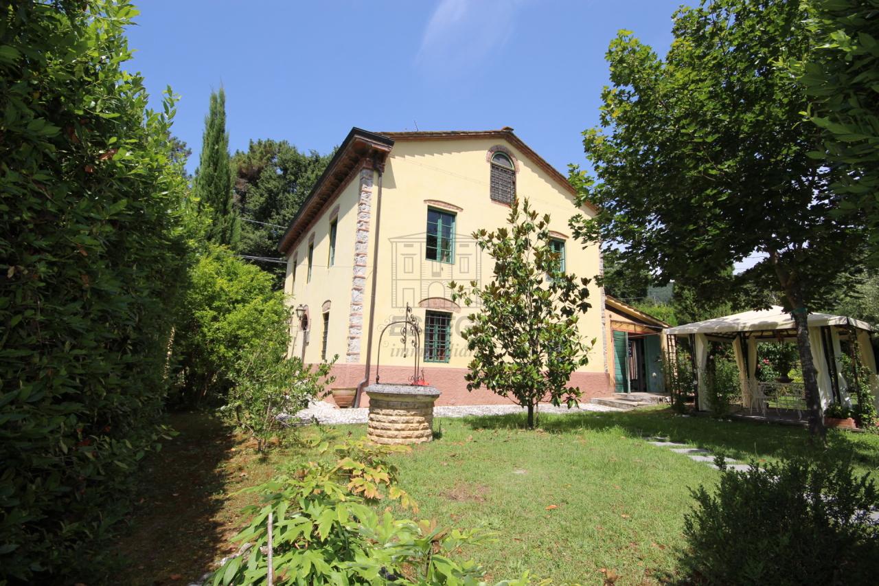 Rustico in vendita a Camaiore