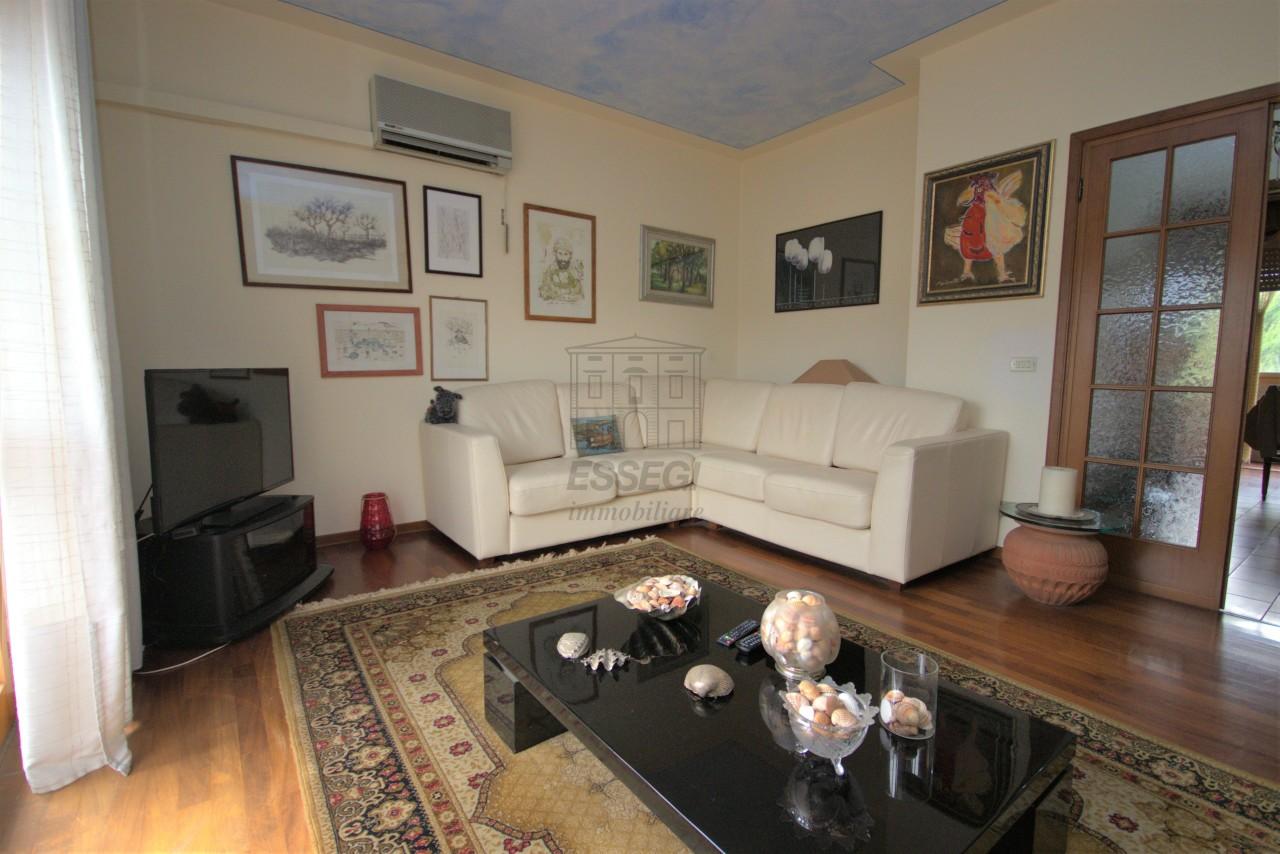Appartamento in vendita a Lucca