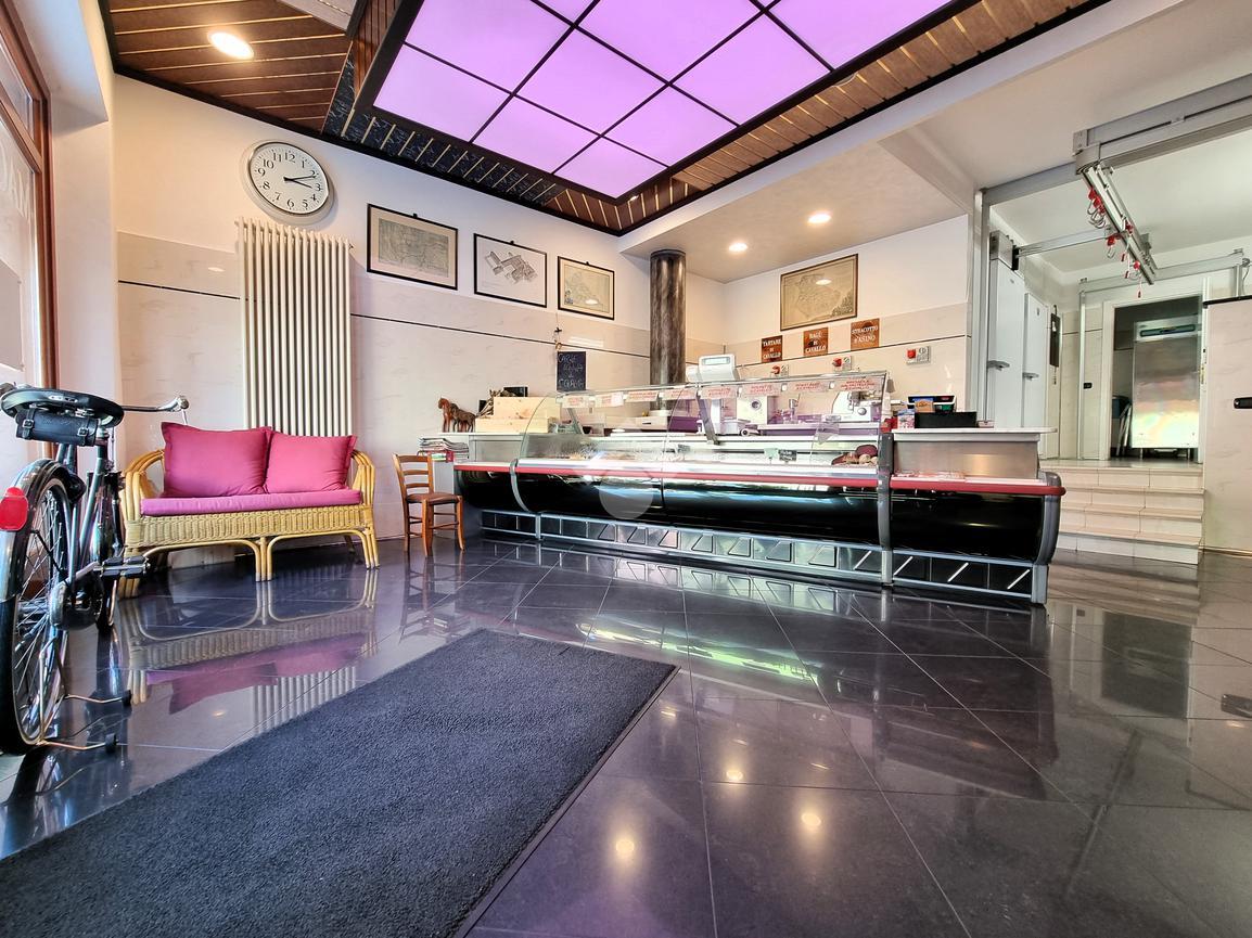 Negozio in vendita a San Benedetto Po