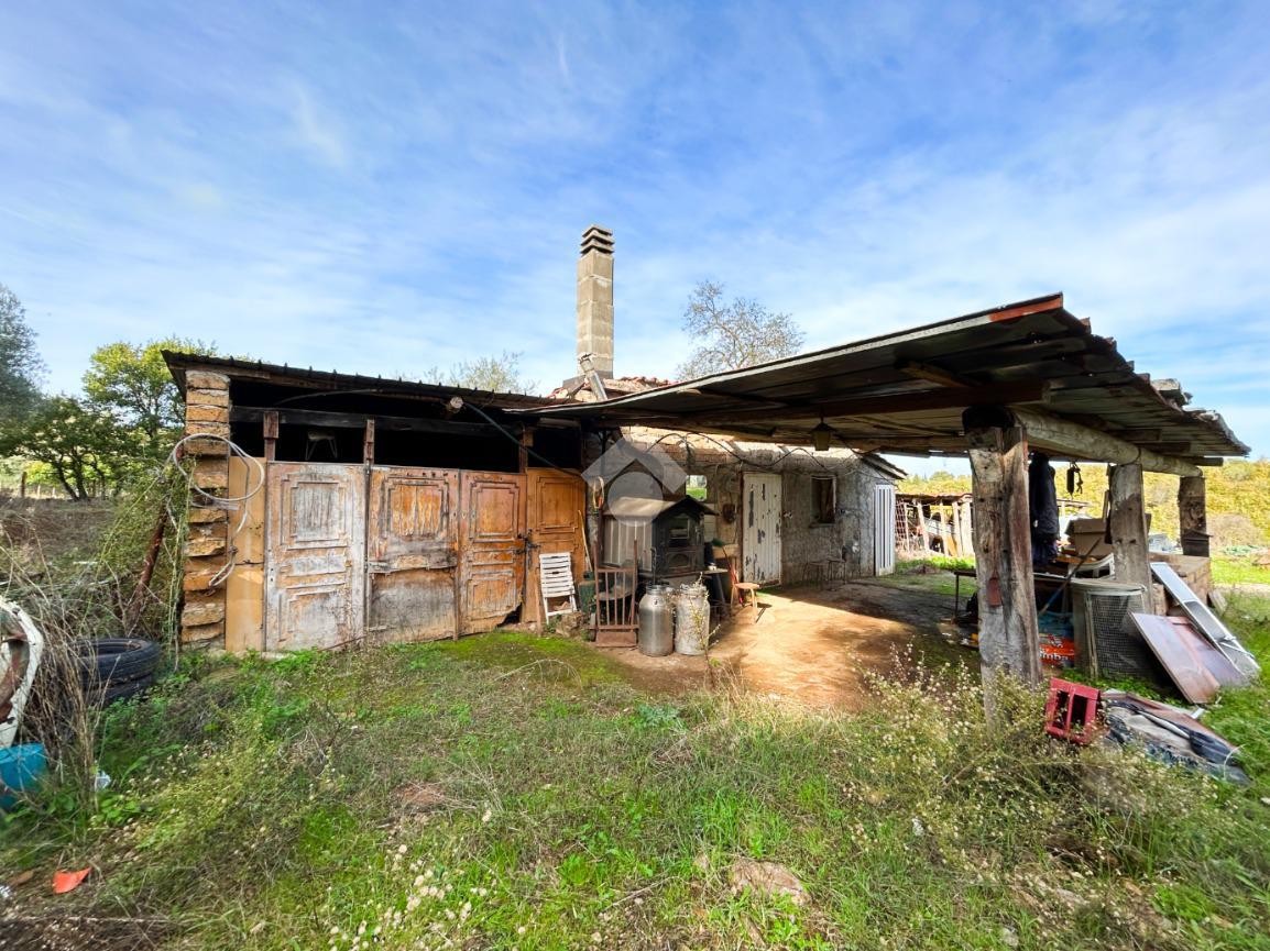 Rustico in vendita a Blera