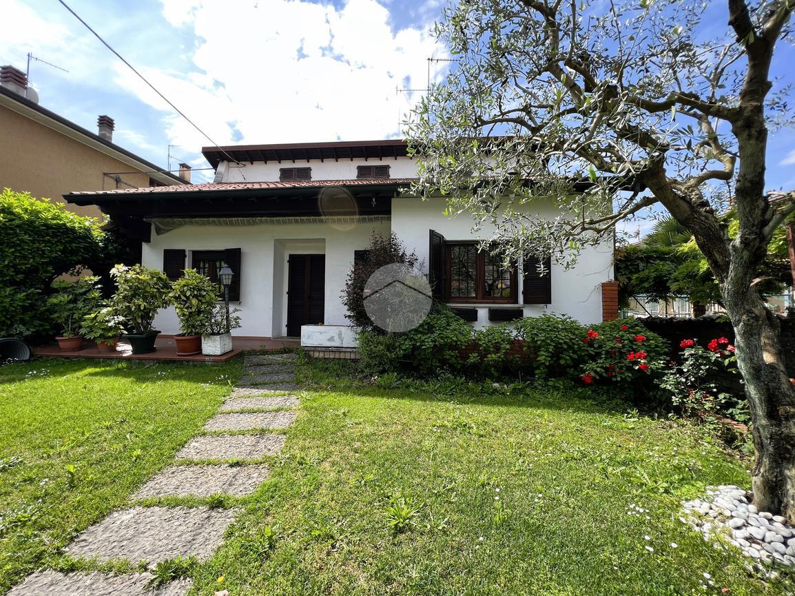 Villa in vendita a Gussago