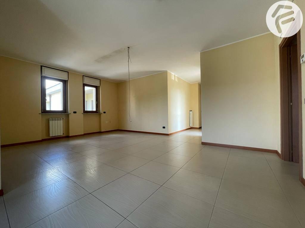 Appartamento in vendita a Novara