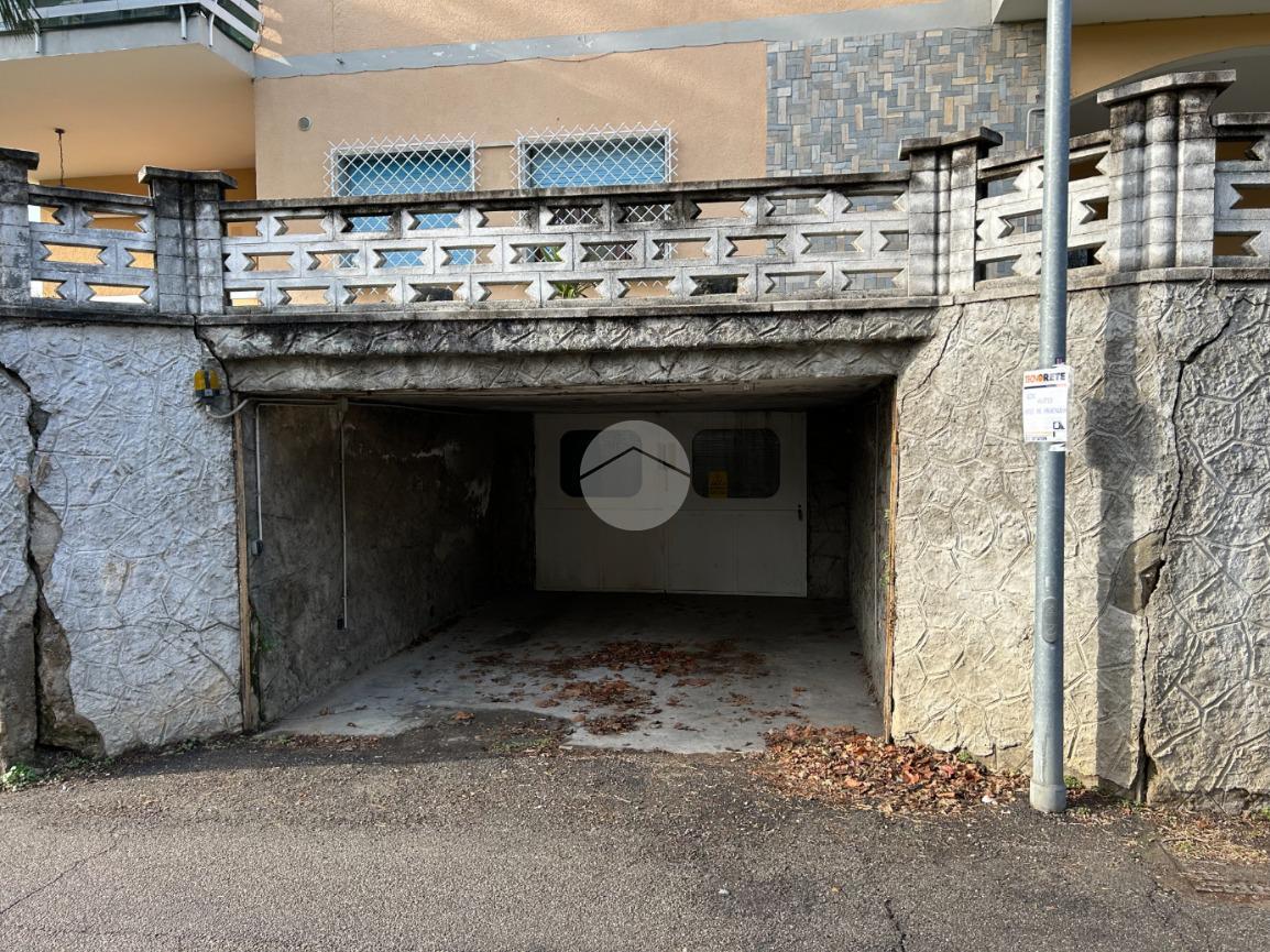 Box in vendita a Moncalieri