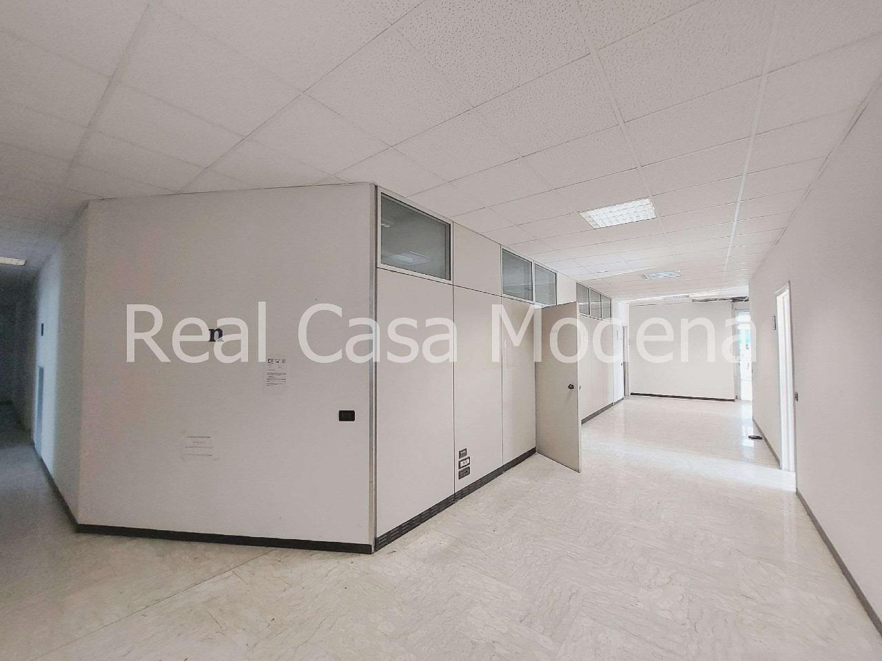 Ufficio in affitto a Modena
