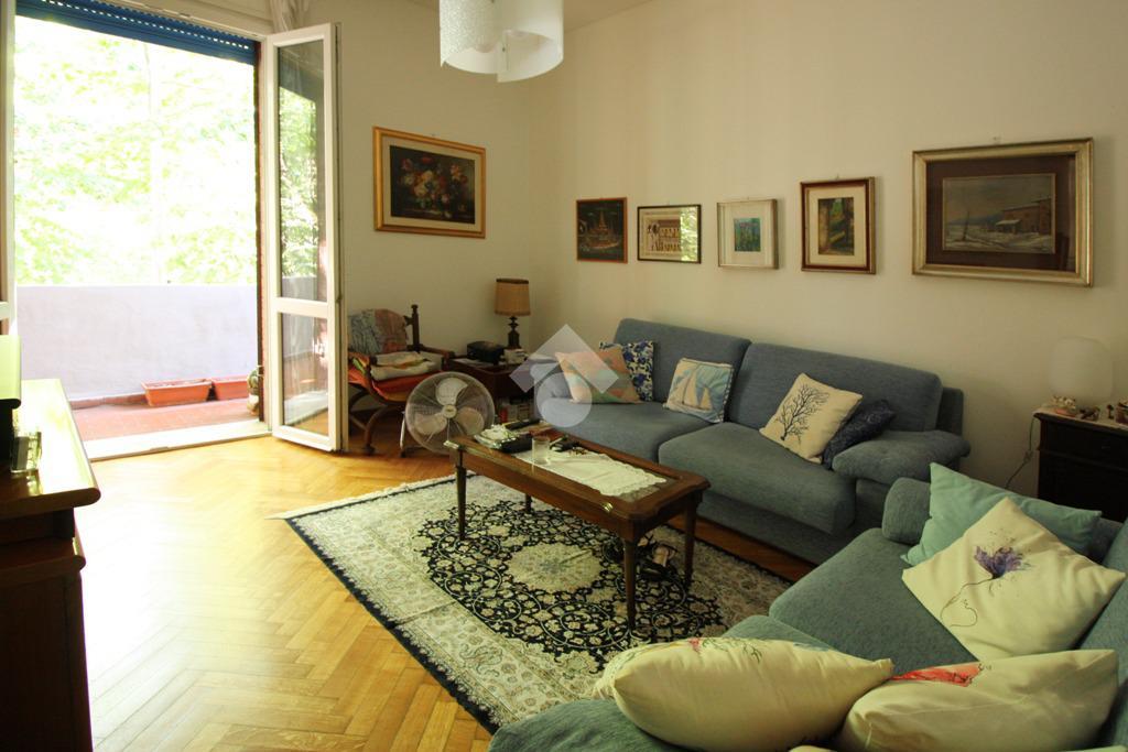 Trilocale in Viale Unione 71, Cusano Milanino