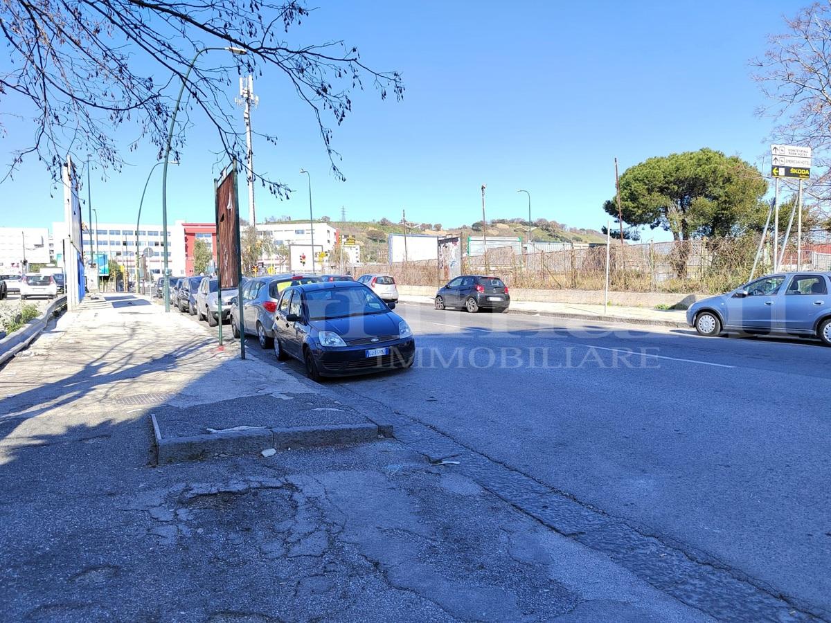 Negozio in vendita a Napoli