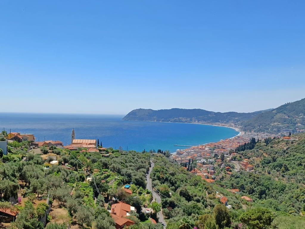 Casa indipendente in vendita a Alassio