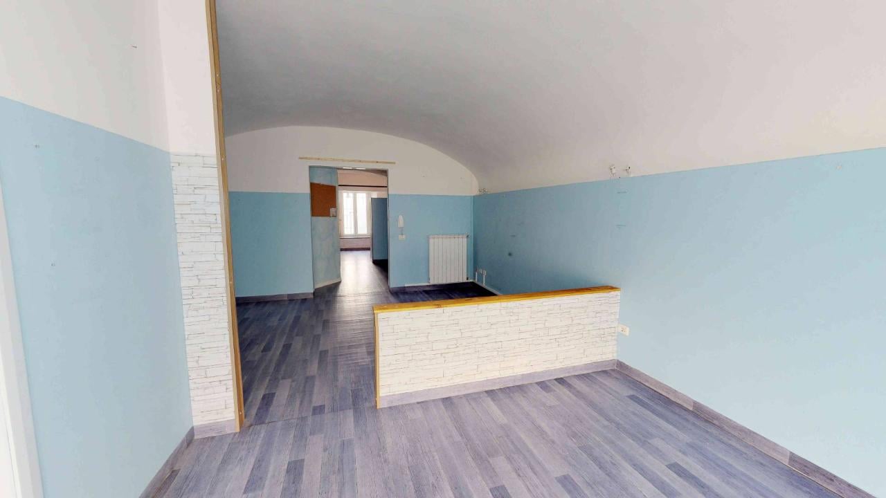 Negozio in affitto a Malnate