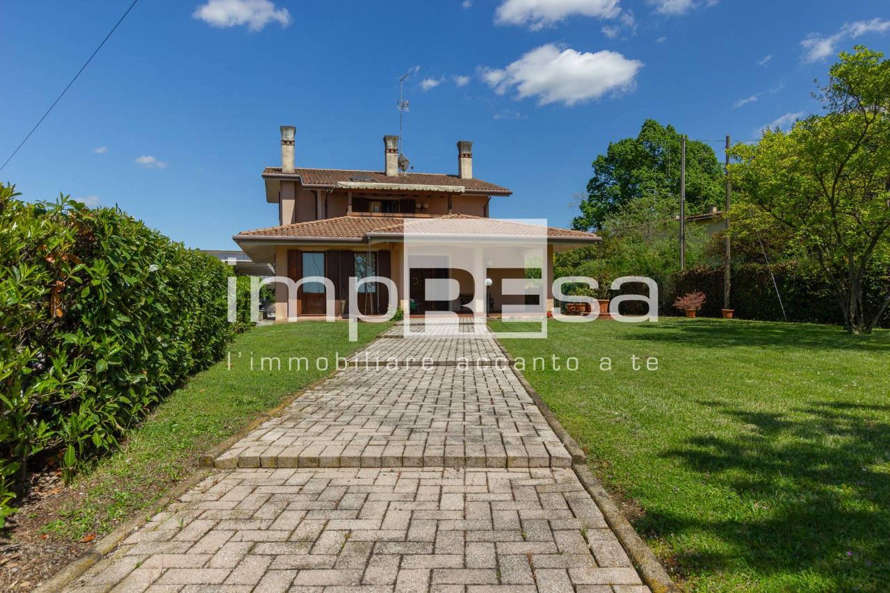 Casa indipendente in vendita a Paese