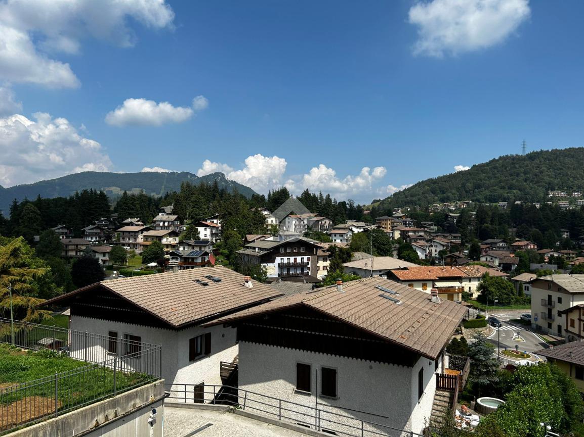 Appartamento in vendita a Selvino