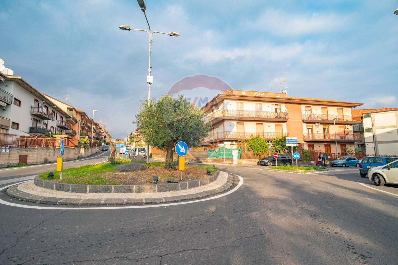 Appartamento in vendita a Camporotondo Etneo