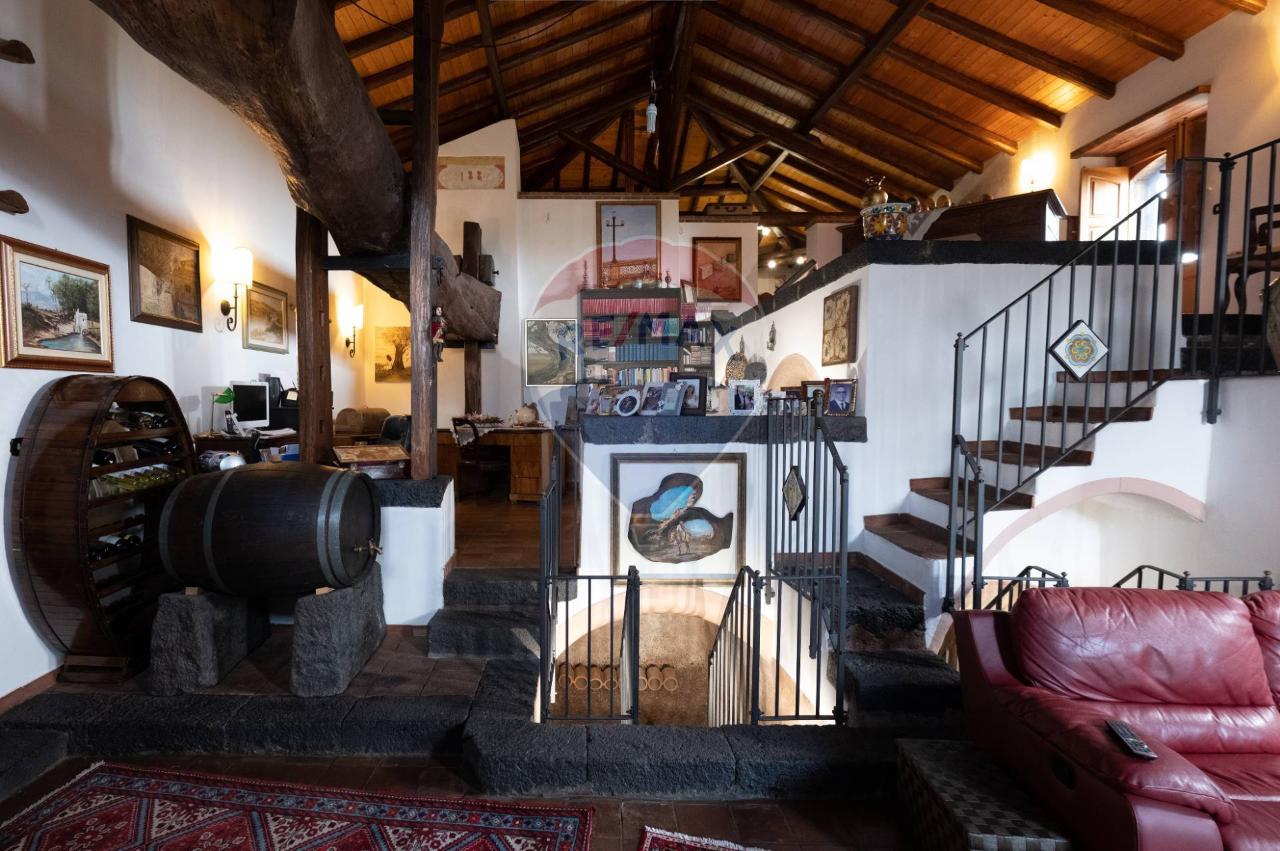 Villa in vendita a Trecastagni