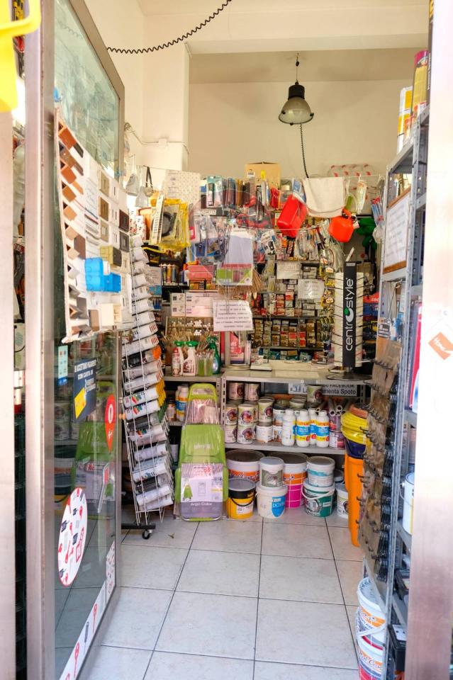 Esercizio commerciale in vendita a Catania