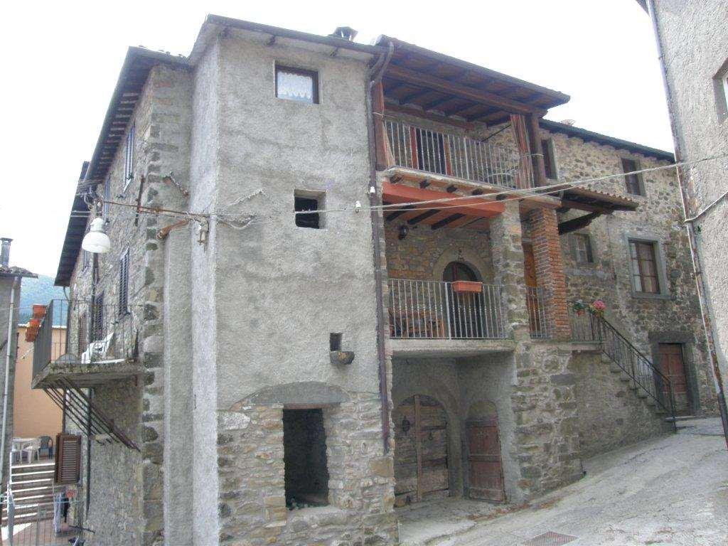 Porzione di casa in vendita a Camporgiano