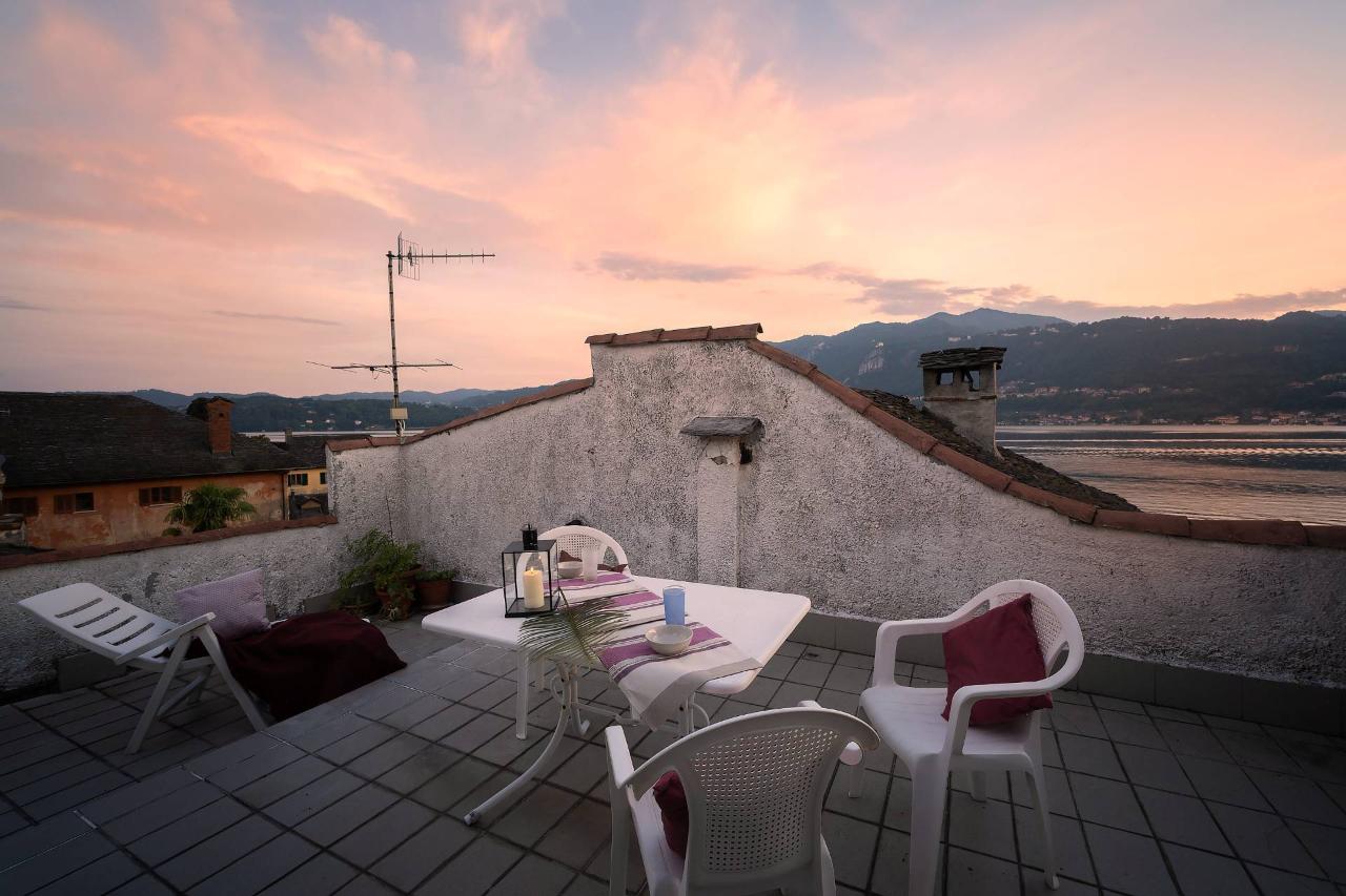 Casa indipendente in vendita a Orta San Giulio