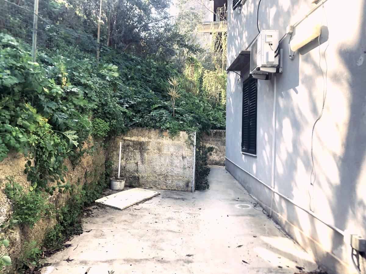 Casa indipendente in vendita a Palermo