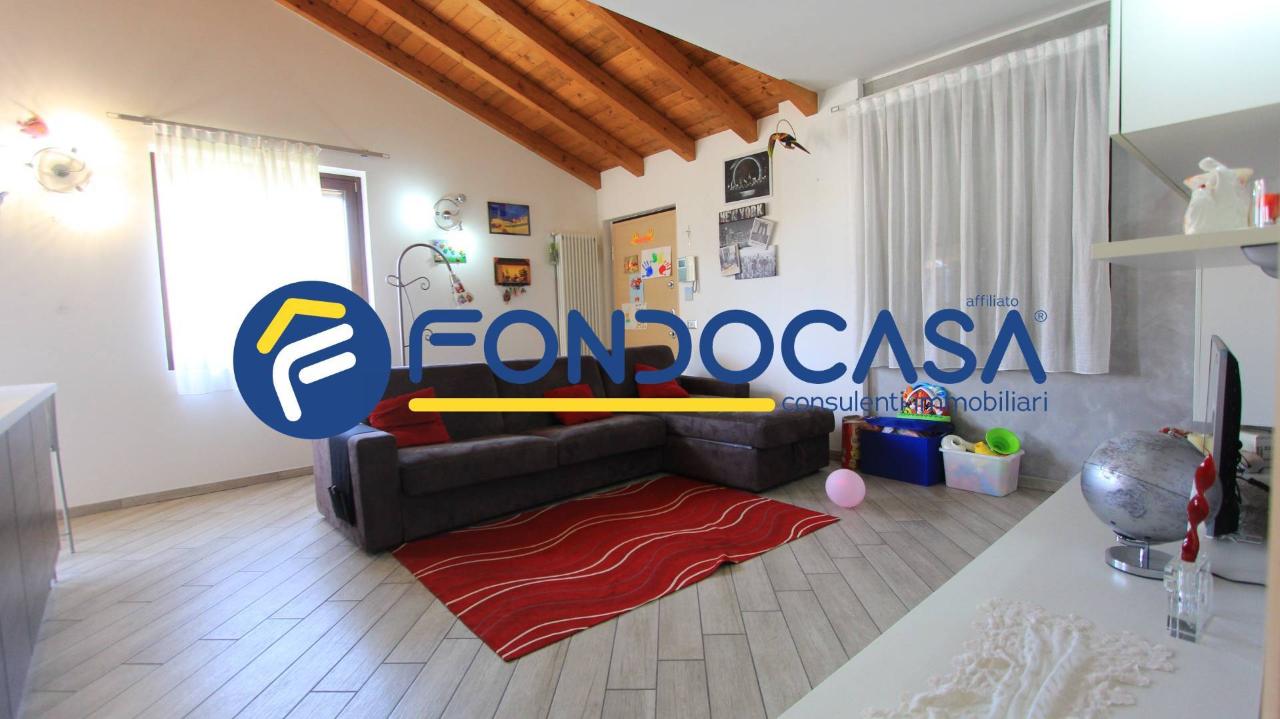 Casa indipendente in vendita a Vimercate