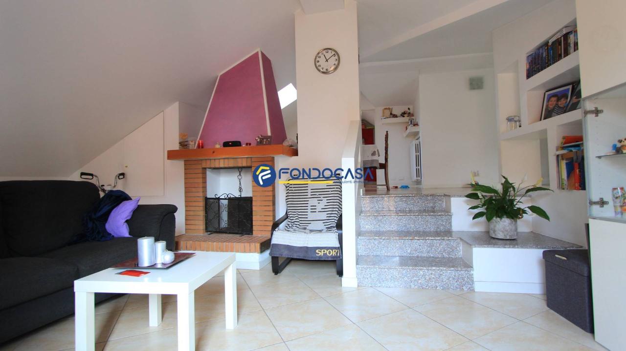 Casa indipendente in vendita a Bellusco