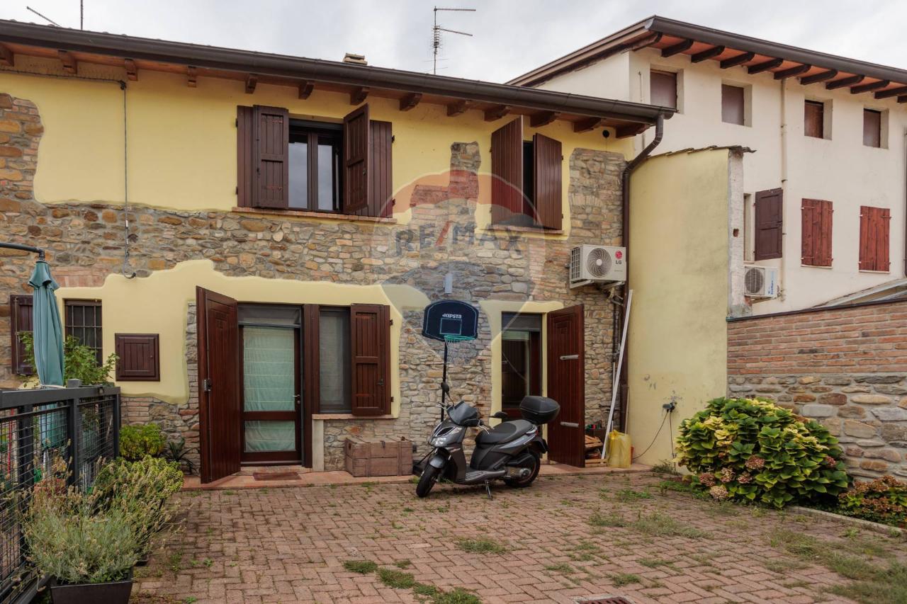 Appartamento in vendita a Lesignano De' Bagni