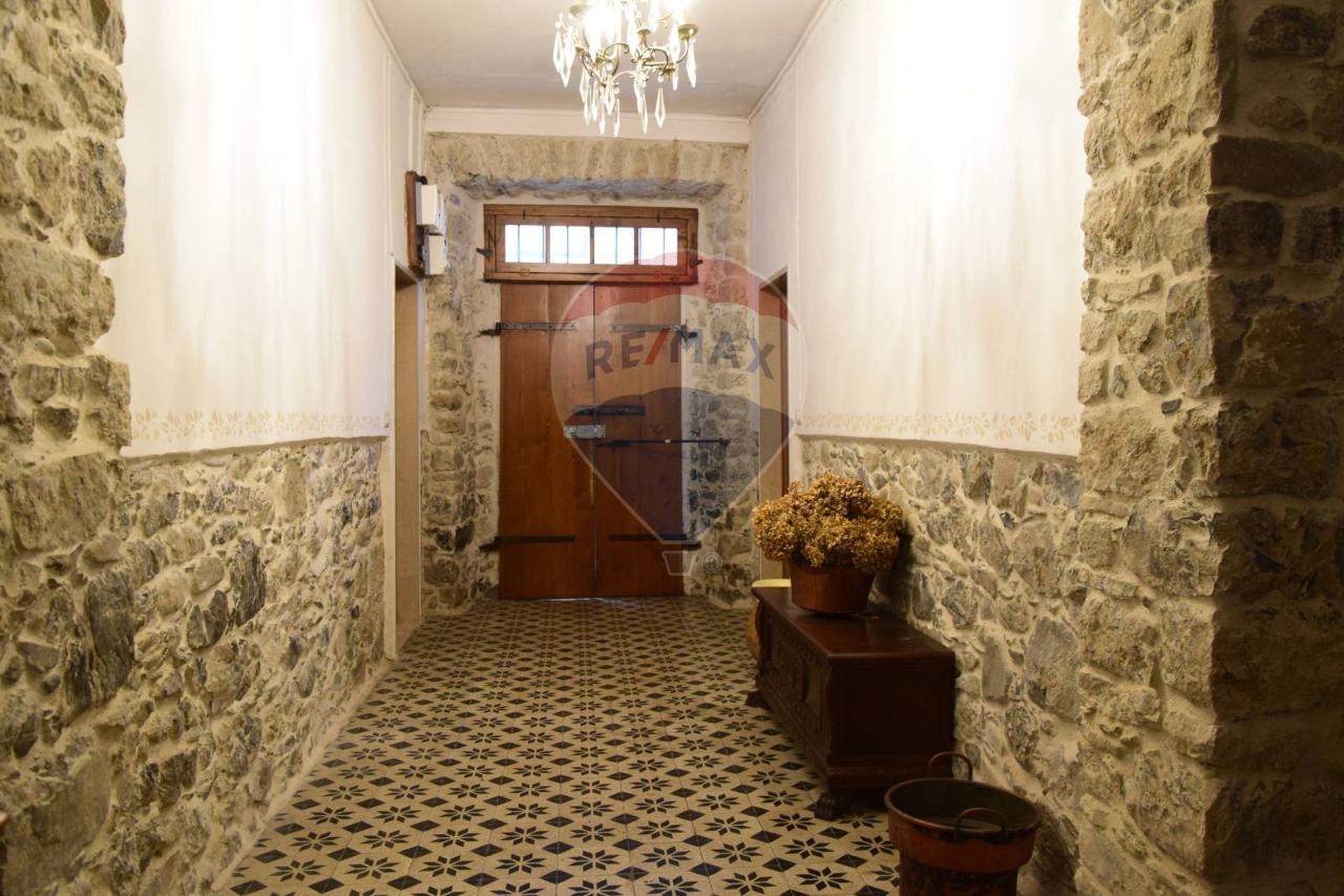 Appartamento in vendita a Tornolo