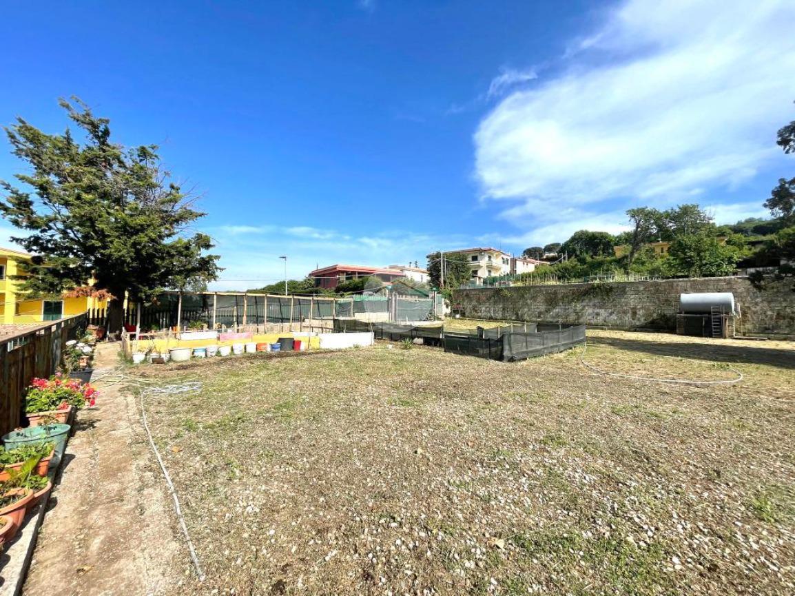 Terreno agricolo in vendita a Pozzuoli