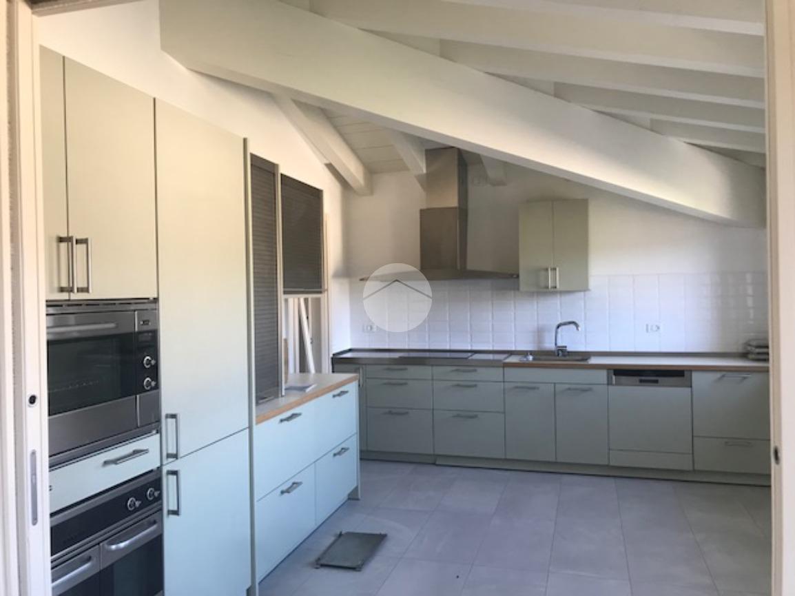 Appartamento in vendita a Colognola Ai Colli