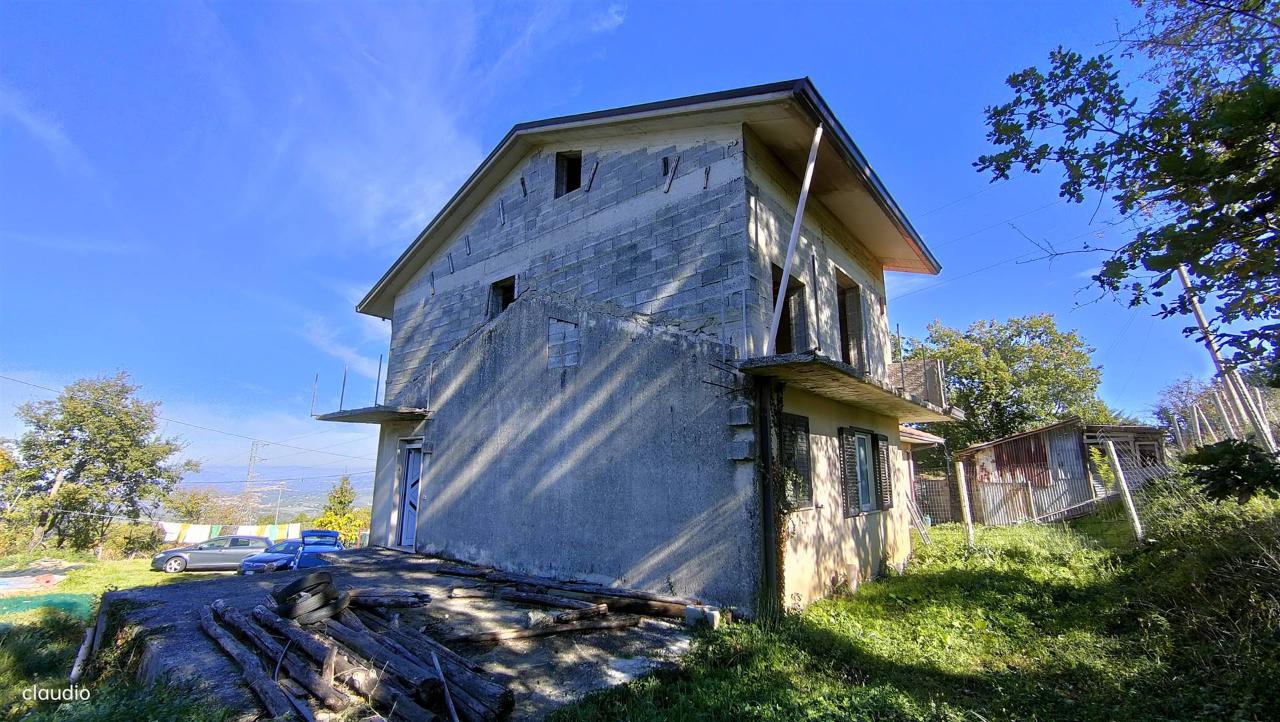 Casa indipendente in vendita a Castelvetere Sul Calore