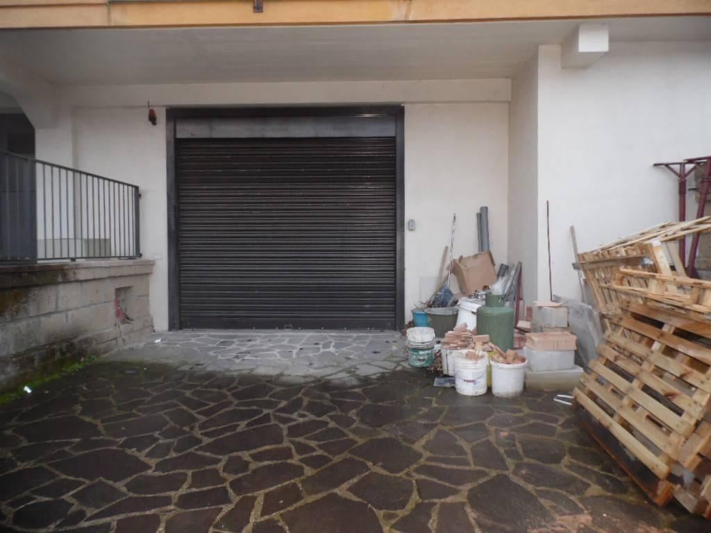 Negozio in affitto a Avellino