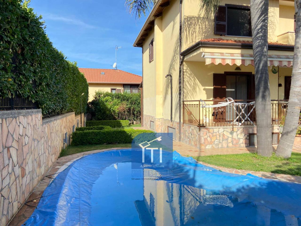 Villa in vendita a Giugliano In Campania