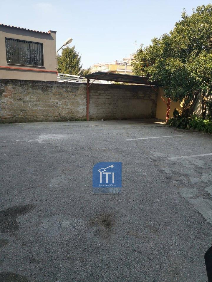 Negozio in affitto a Villaricca