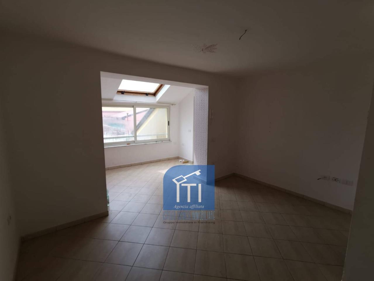 Appartamento in vendita a Giugliano In Campania